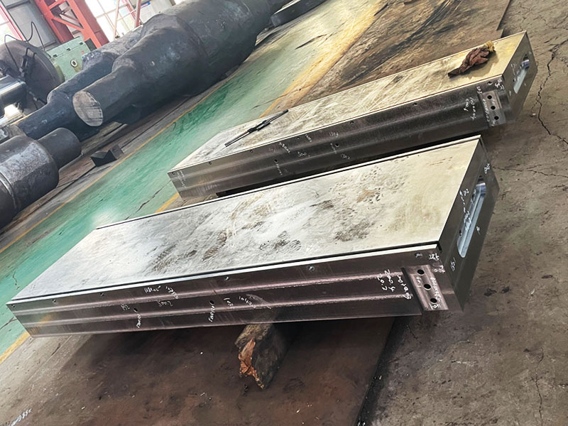 Reinforcing Plate